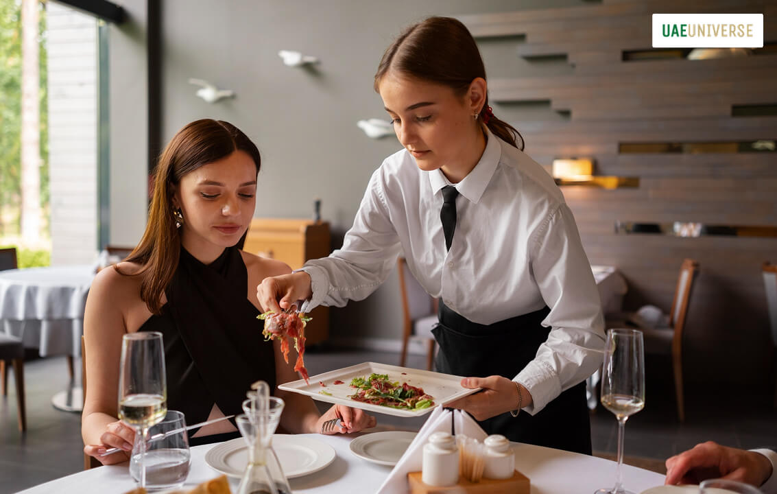 What Does a Server Do at a Restaurant?
